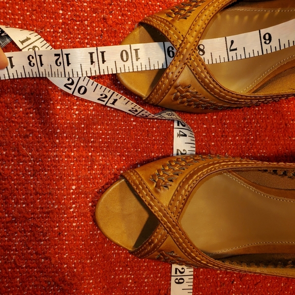 American Eagle By Payless | Shoes | Vintage 9s American Eagle Tan Faux ...